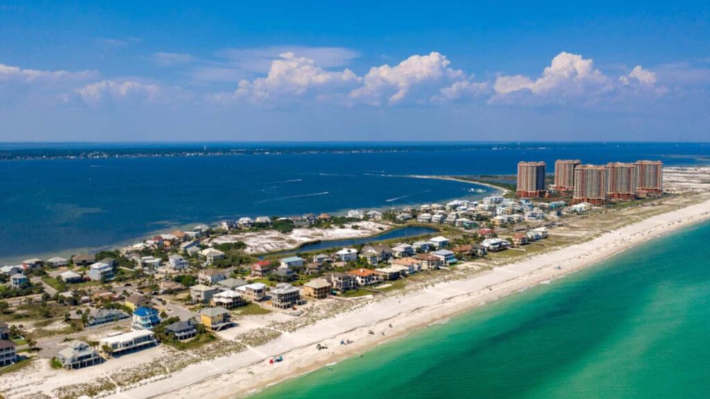 13 Best Beach Towns For Retirees - Affordable Without Sacrificing ...